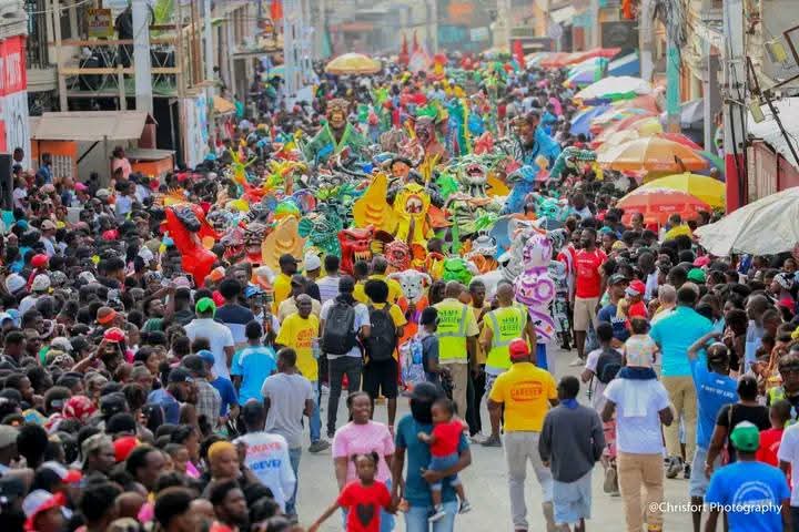 Jacmel lance son carnaval 2026 avec un pré-défilé populaire - RL NEWS HAITI